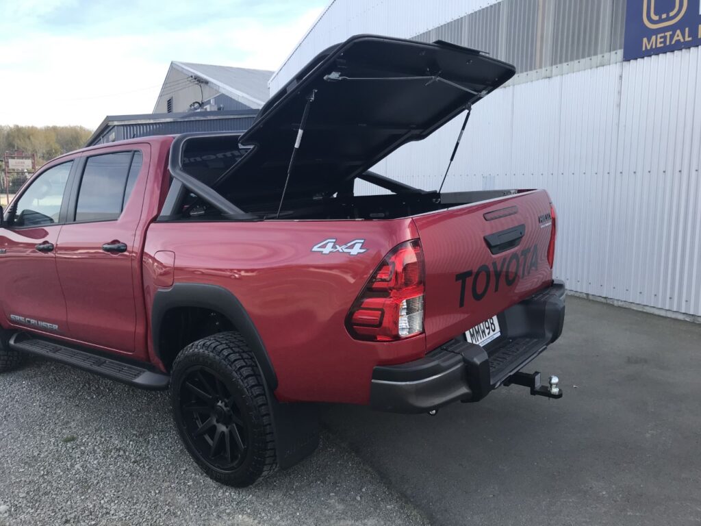 Smith Double Cab Ute Lid Suitable for Toyota Hilux - Smith Attachments